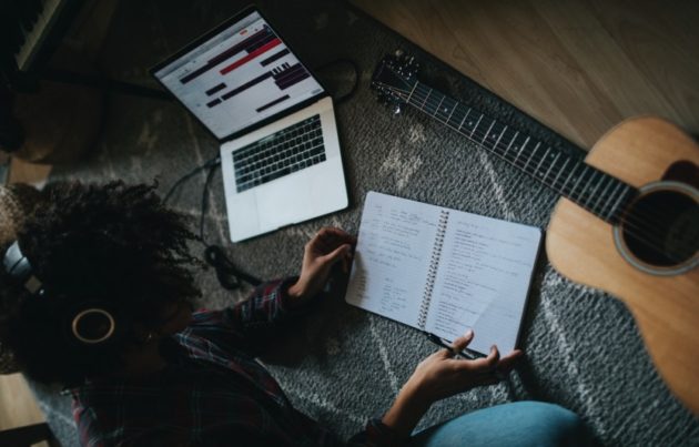 4 Tips for Writing A Song on Guitar - Roadie Music Blog